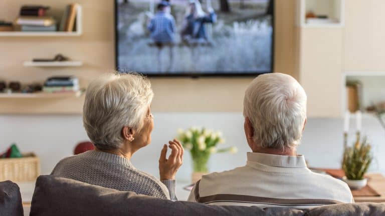 Looking After Elderly Parents at Home: 3 Danger Signs… and What to Do ...