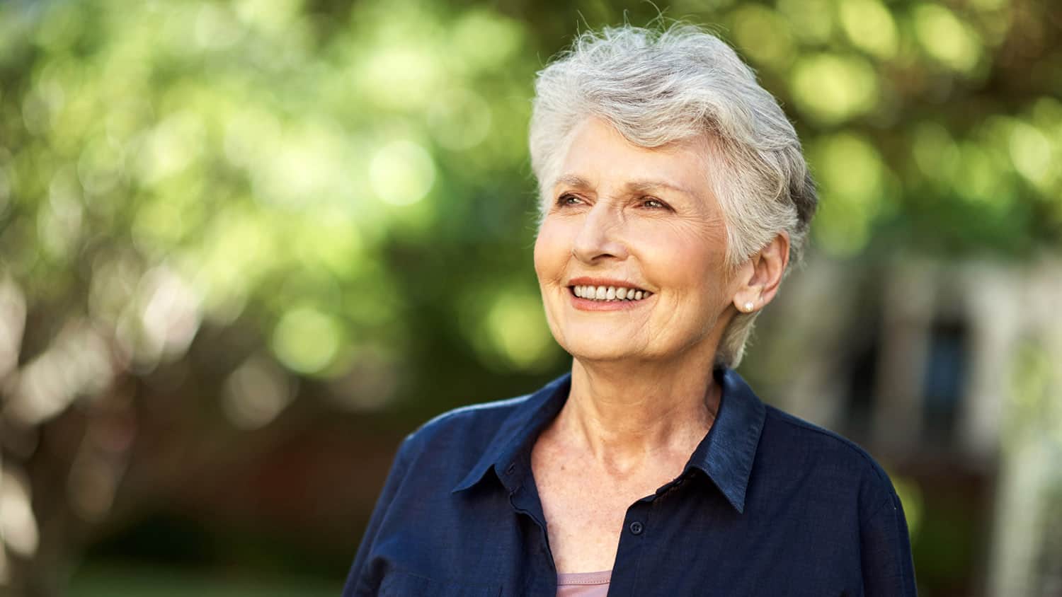 6 Ways to Find Humor in Everyday Life After 60 (And Why You Need It!)